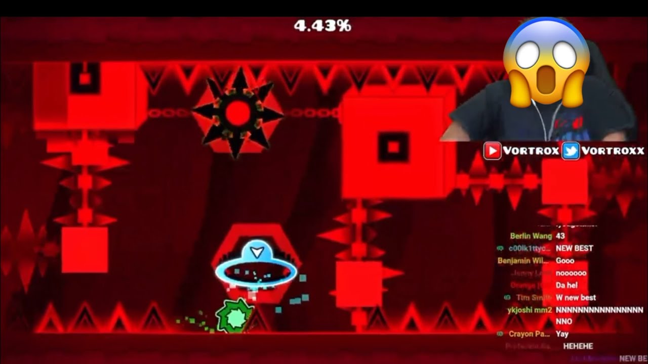 Vortrox’s gf scares the life out of him - YouTube