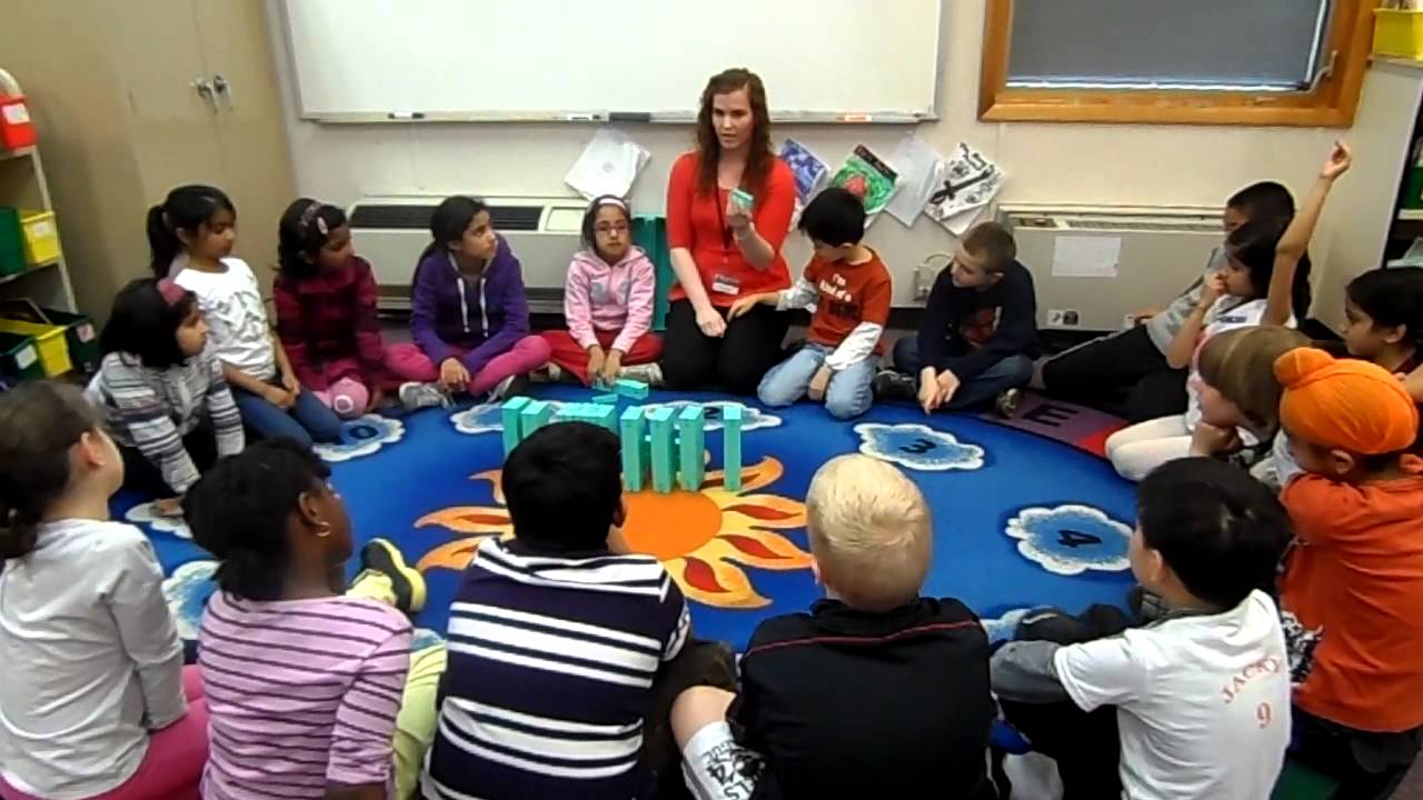 Math Lesson Building to a 1000 - YouTube