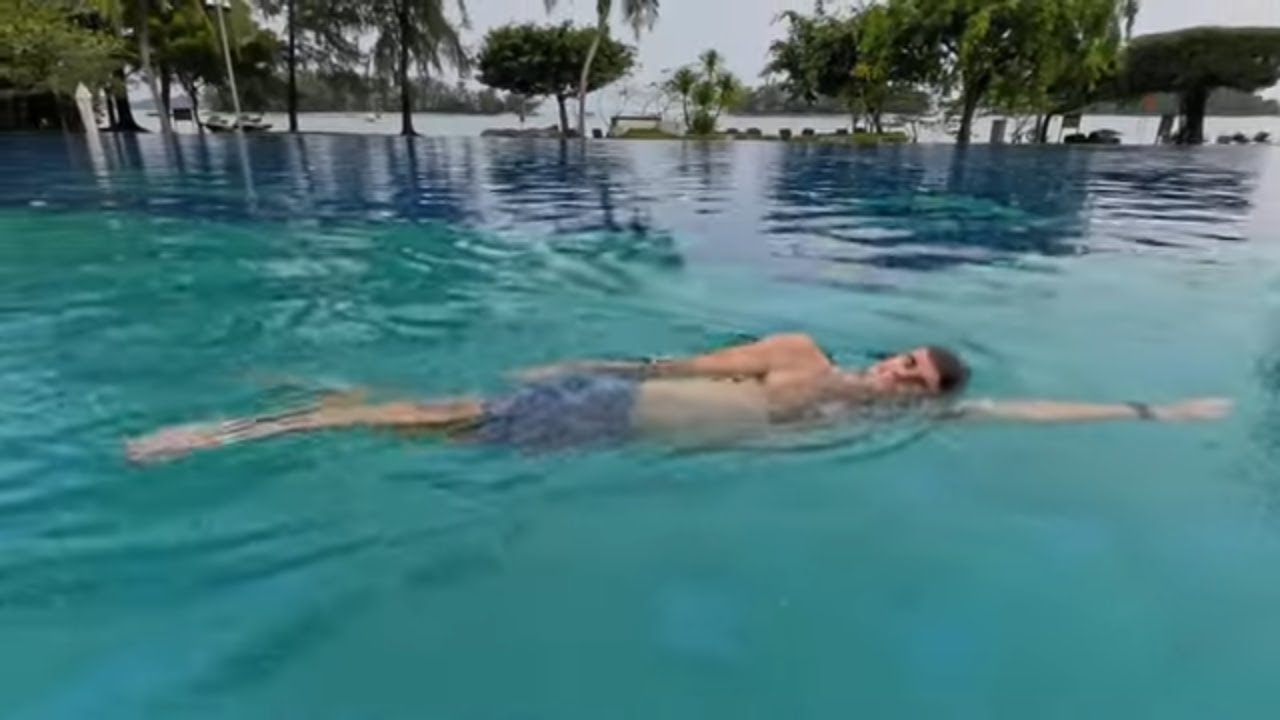 Side kick swim drill - YouTube