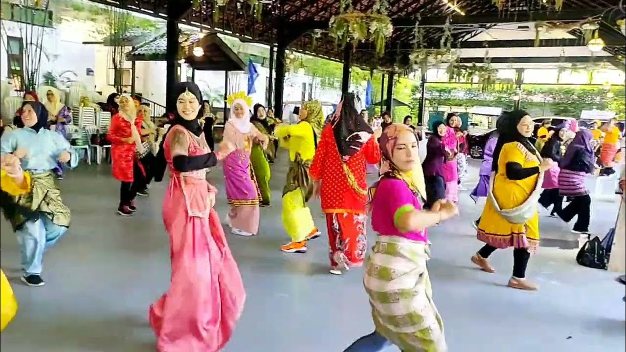 AYAM DIDIK - Bersama KBSi Faizul a.k.a Coach Faizul sempena event SEMARAK ZAFINA - YouTube