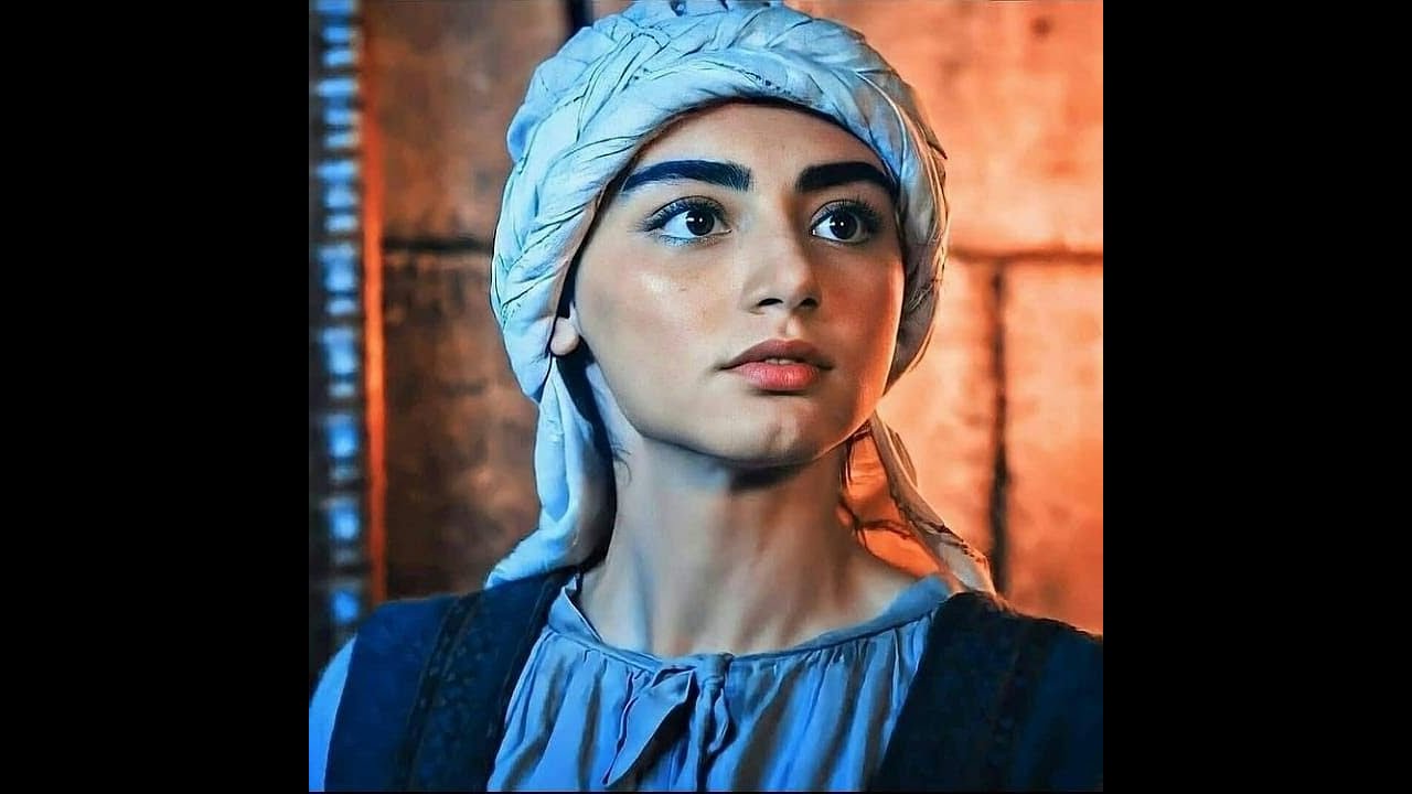 KURULUS WORLD KAYI HATUNS IN SCARF #BALA HATUN #WHATSAPPSTATUS #KURULUS ...