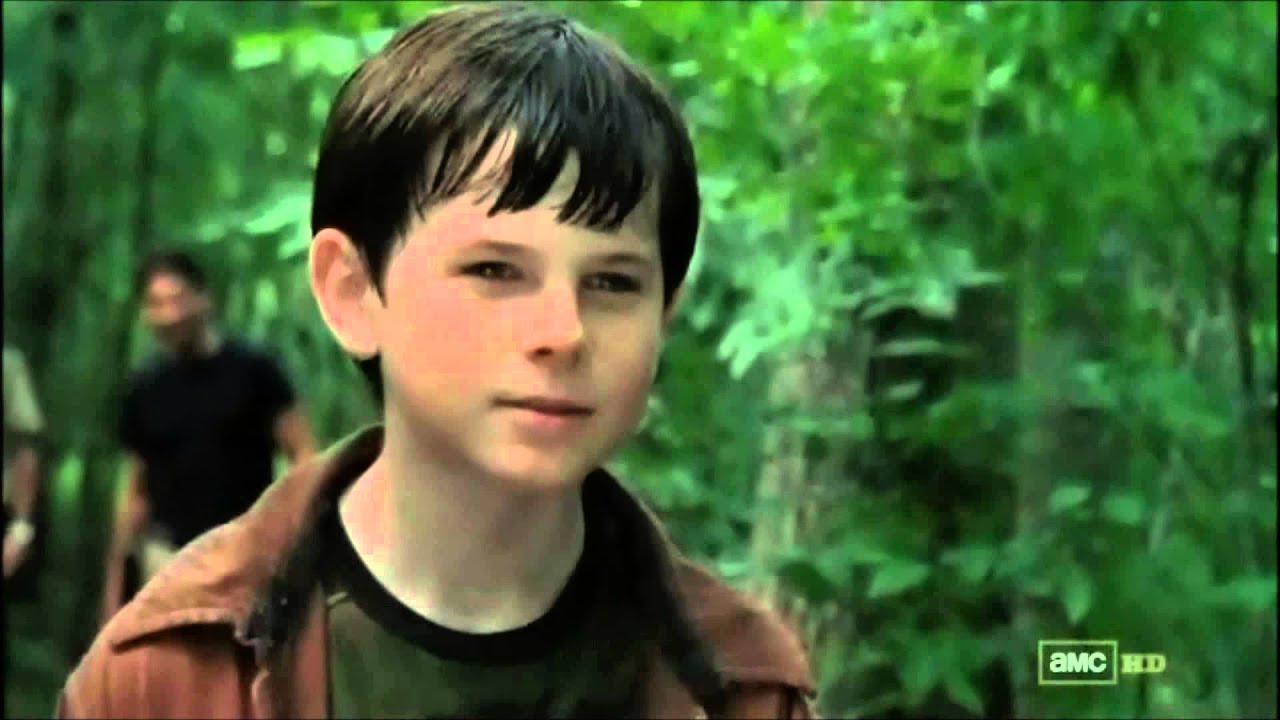 The Walking Dead (HD) Carl and the deer - YouTube