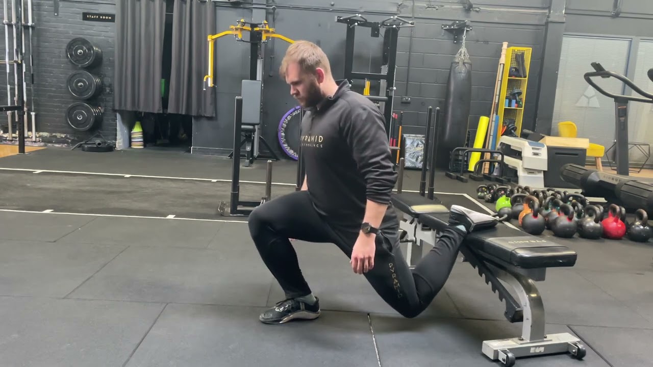 Bulgarian Split Squat Iso Hold - YouTube