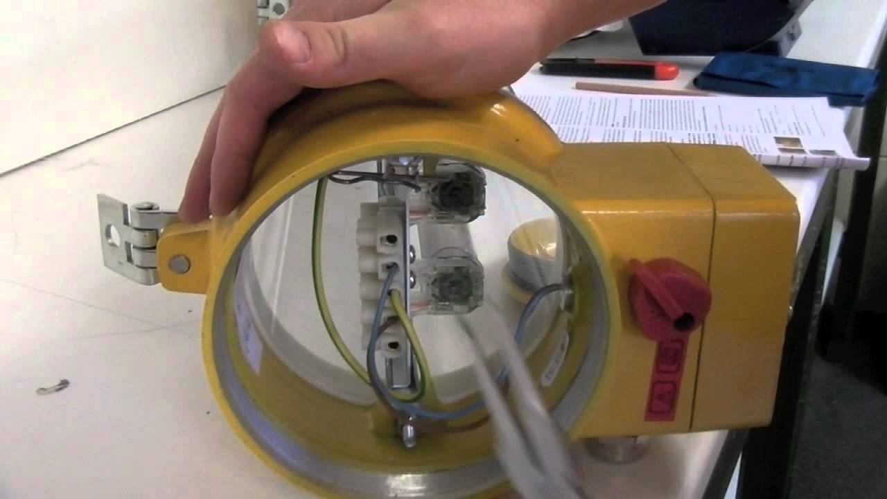 Guide to changing tubes on the Chameleon® EXG - YouTube