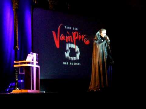 Tanz der Vampire - Making of a Musical - Jan Ammann singt Gott ist tot - YouTube