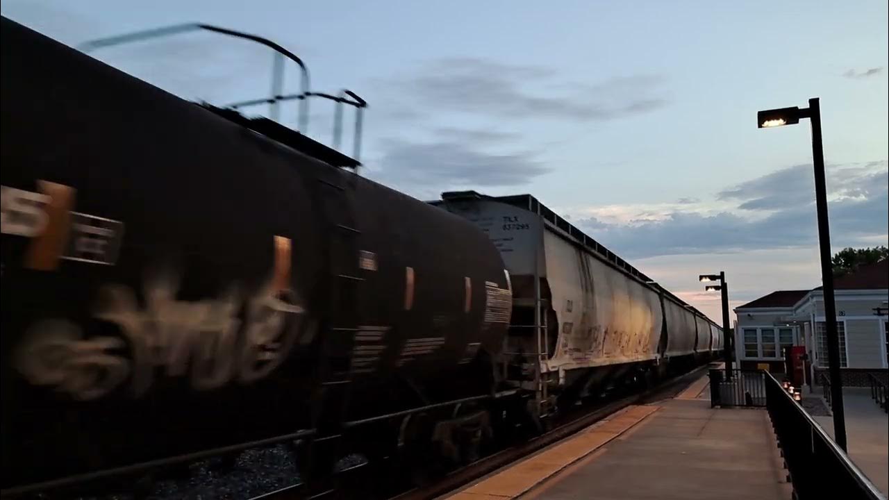 BNSF 8152 East H-KCKNTW 6/25/24. - YouTube