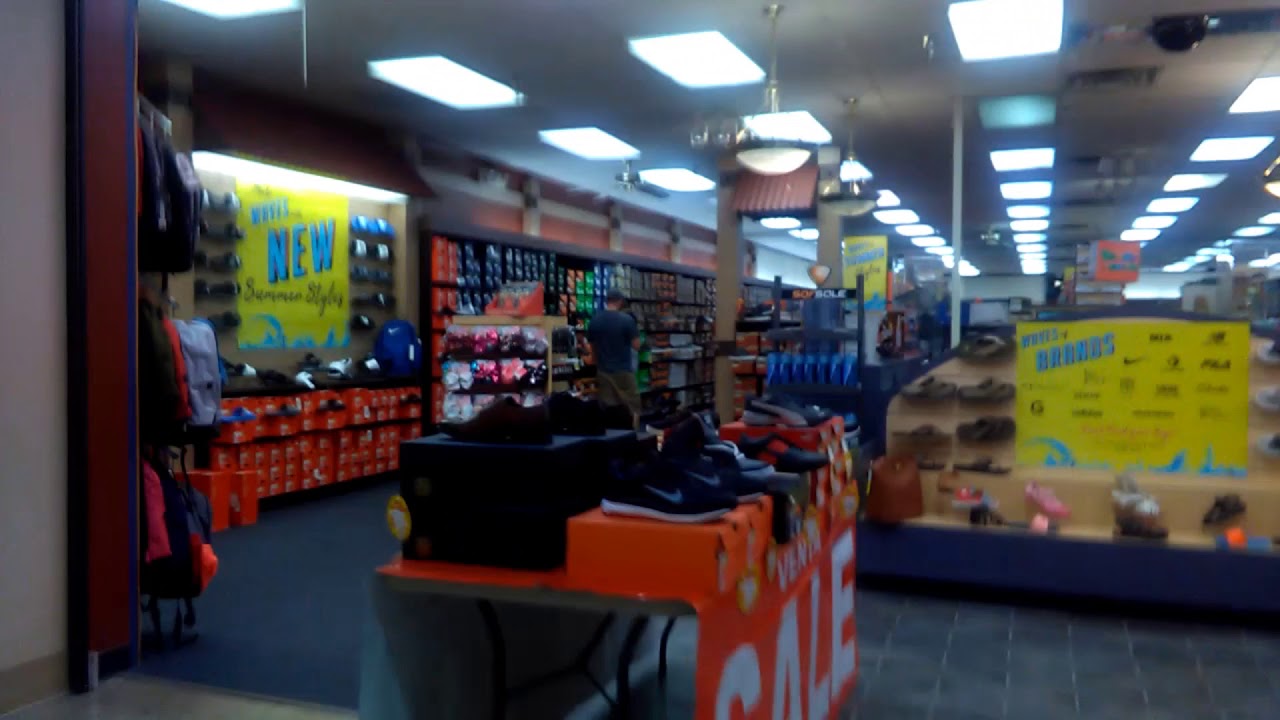 Cross County Mall Mattoon, IL - YouTube