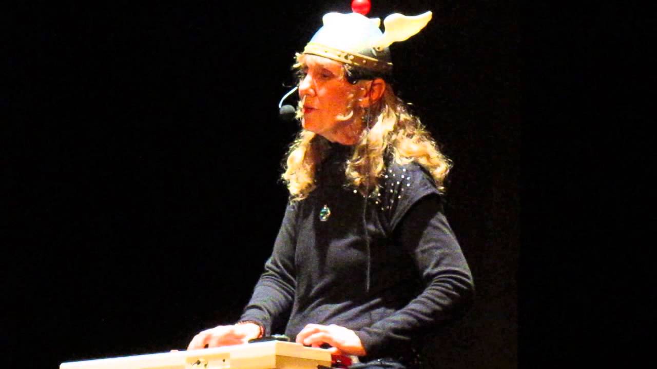 The Space Lady - Synthesize Me Live @ The Rudolf Steiner House - YouTube