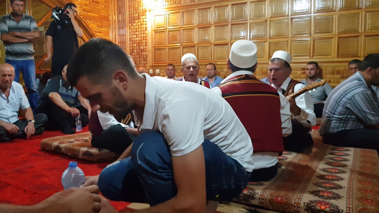 Shahirat e lumës "Tahir Sinani" - YouTube