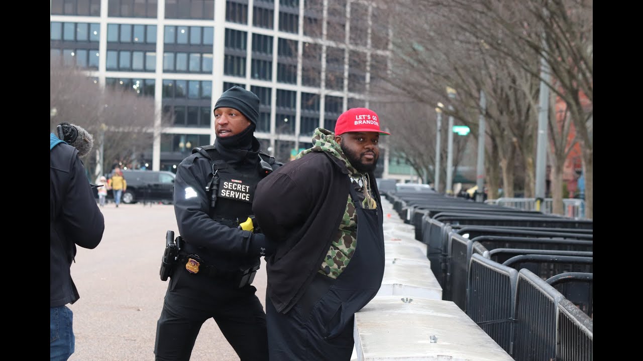 Heated exchange between Anarchy Princess & Ron J Spike! - YouTube