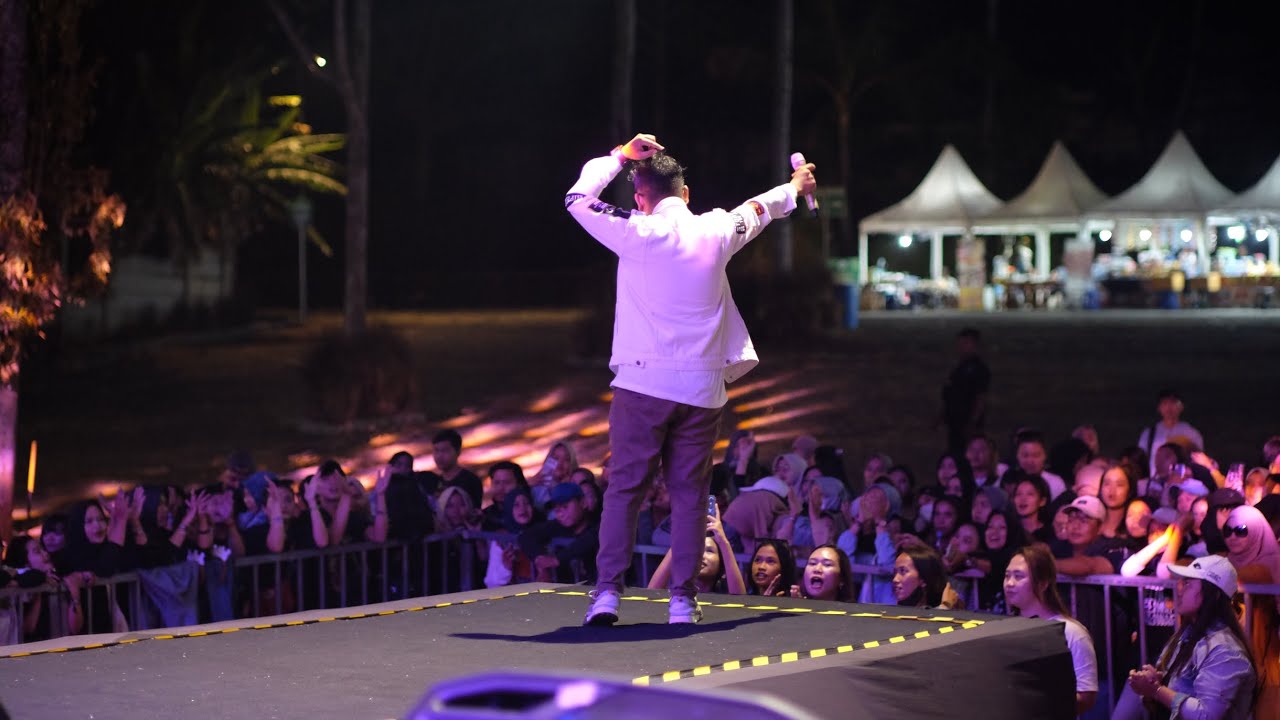 YOWES MODARO - LIVE DELAY COVER BY SUSAH SENANG AT YPFEST - YouTube