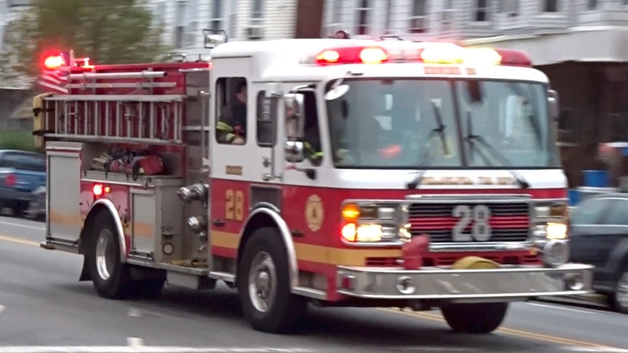PFD Engine 28 Responding - YouTube