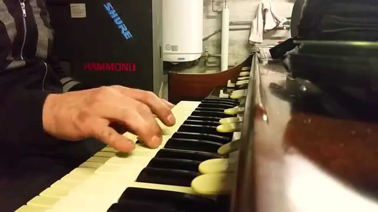 Hammond Organ M100 (101)1964 - YouTube