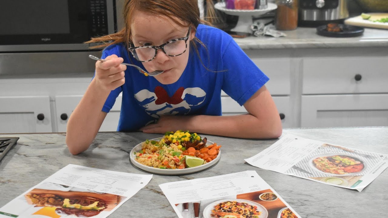 HOME CHEF TASTE TEST AND REVIEW: KIDS REVIEW - YouTube