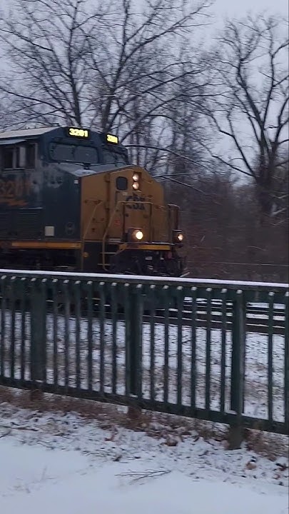 CSX West Springfield Mass - YouTube