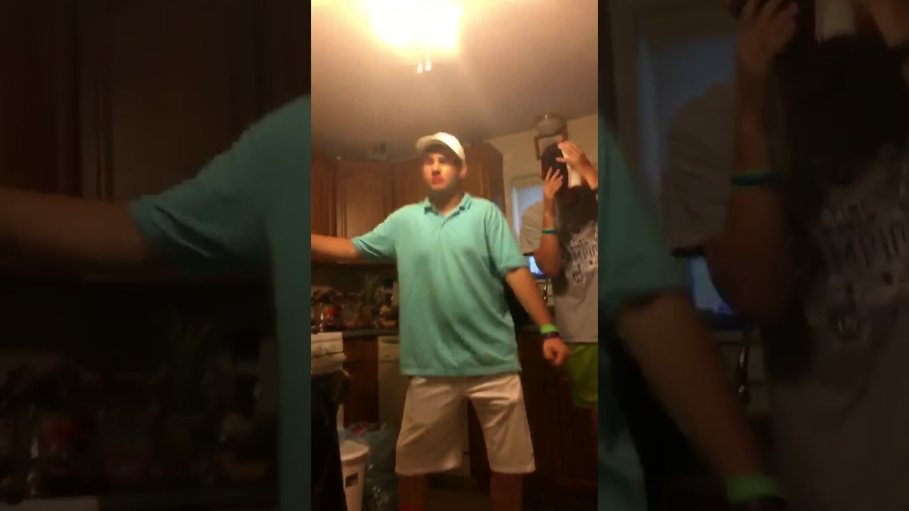 Dancing and farting - YouTube