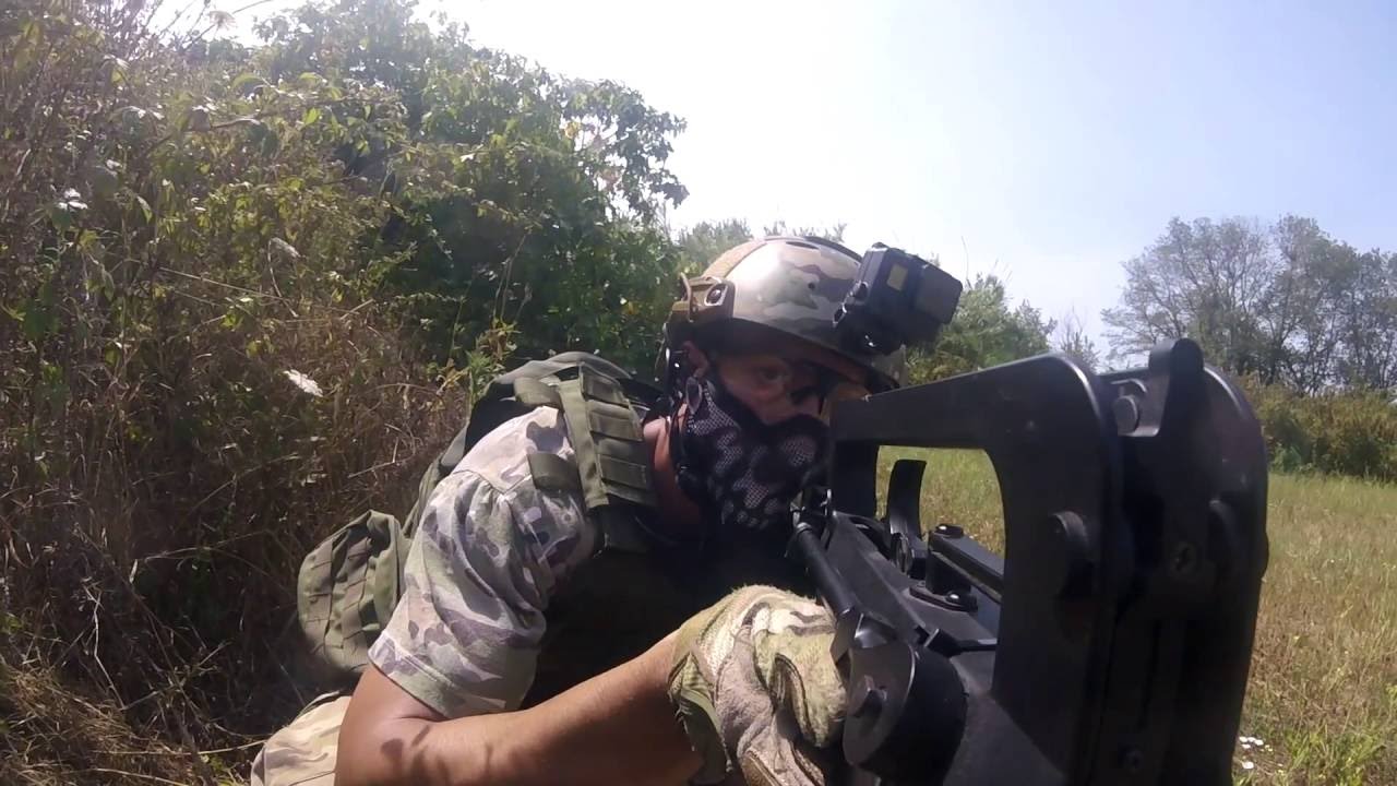 softair Famas cybergun modified - YouTube