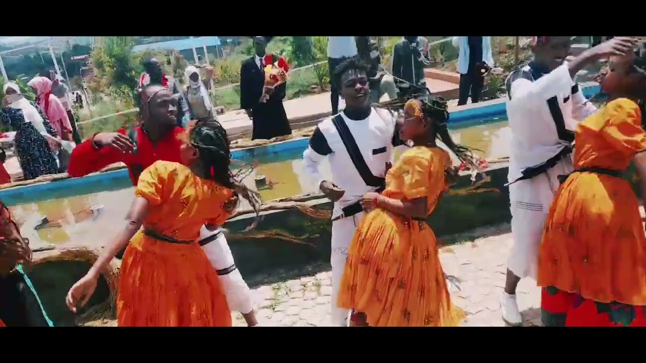 Shagoye shubbisa Adaa hararge - YouTube