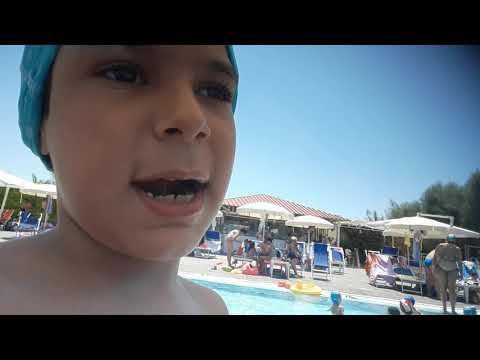 Primo giorno in piscina