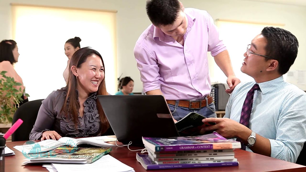 Jet School of English Introduction Video - YouTube