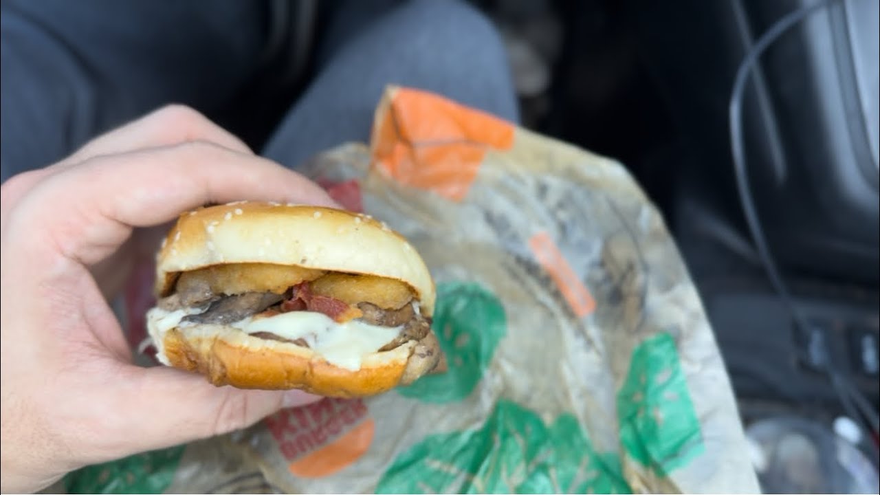 Burger King NEW Ultimate Steakhouse Whopper Review - YouTube