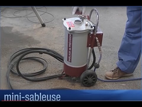 A quoi sert une sableuse / aérogommeuse ? - YouTube