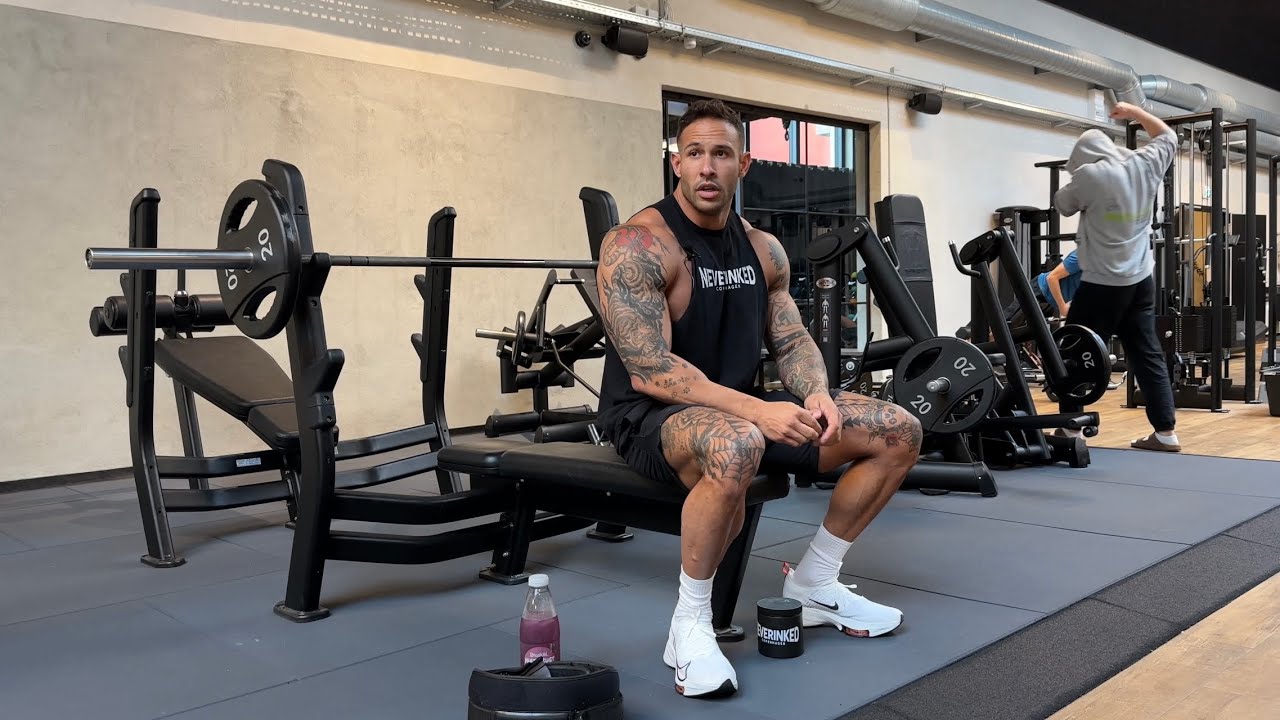 Episode 3 - Chest day fail - YouTube