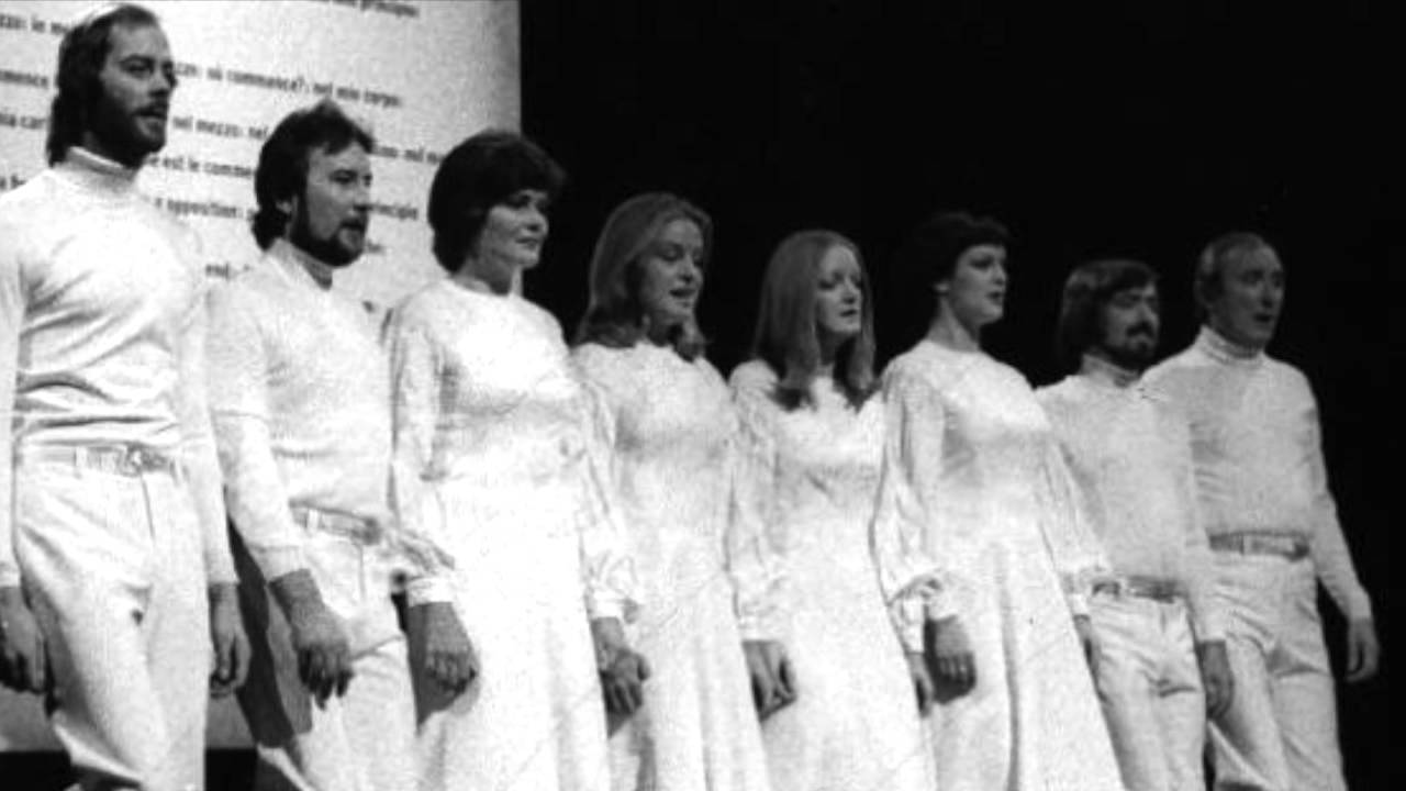 In France they Kiss on Main Street - Swingle Singers 1976 - YouTube