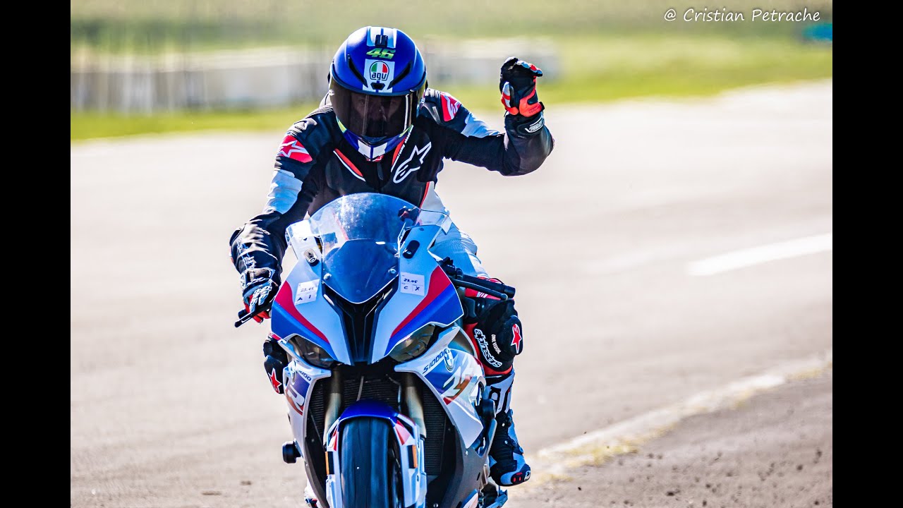 BMW S 1000 RR 2020 & Austin Racing on a track day - fast ride - YouTube