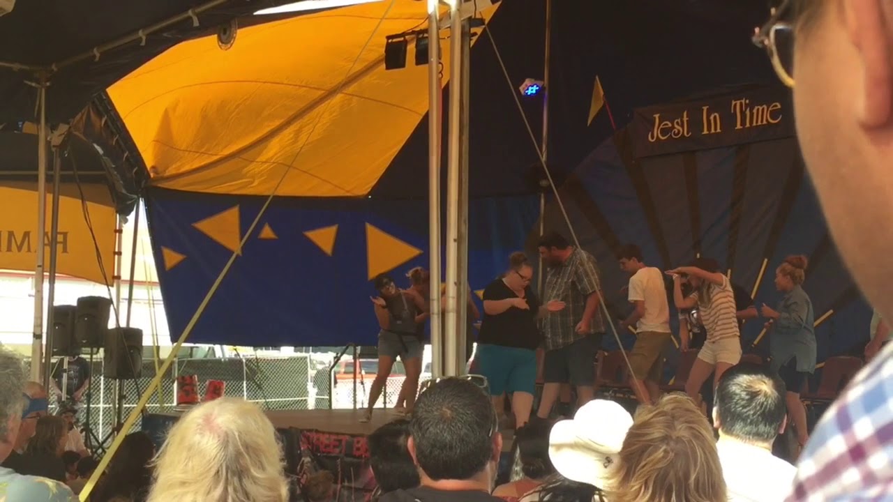 Hypnotist Mark Yuzuik 2019 Oregon state Fair -Baby Shark - YouTube