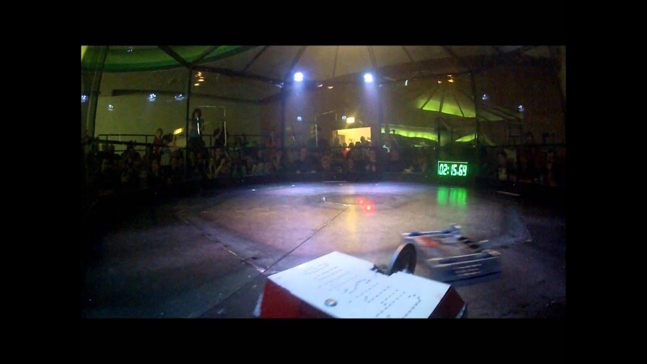 Mr. Tau vs. Christine at Rage in the Cage - YouTube