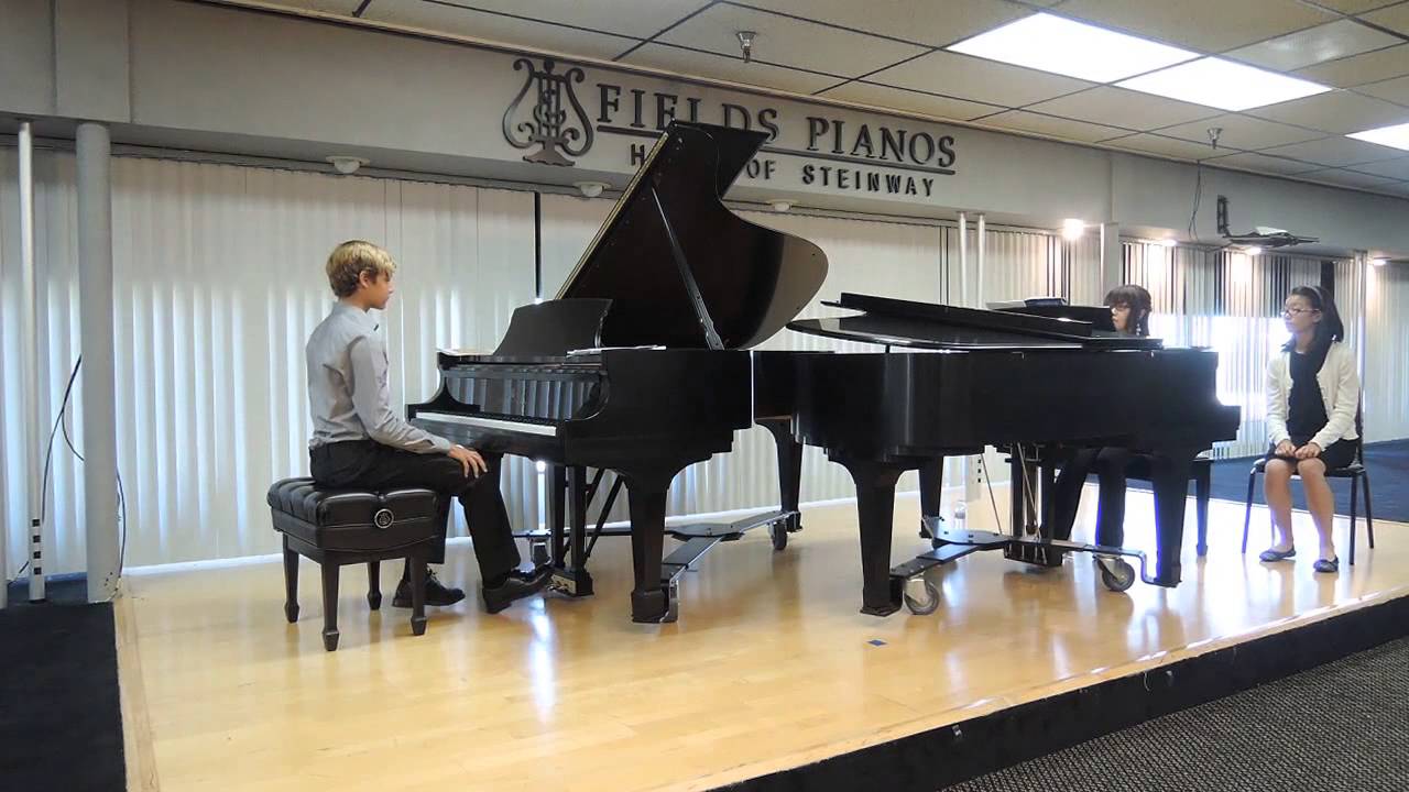 Ian Piano 140810 - YouTube