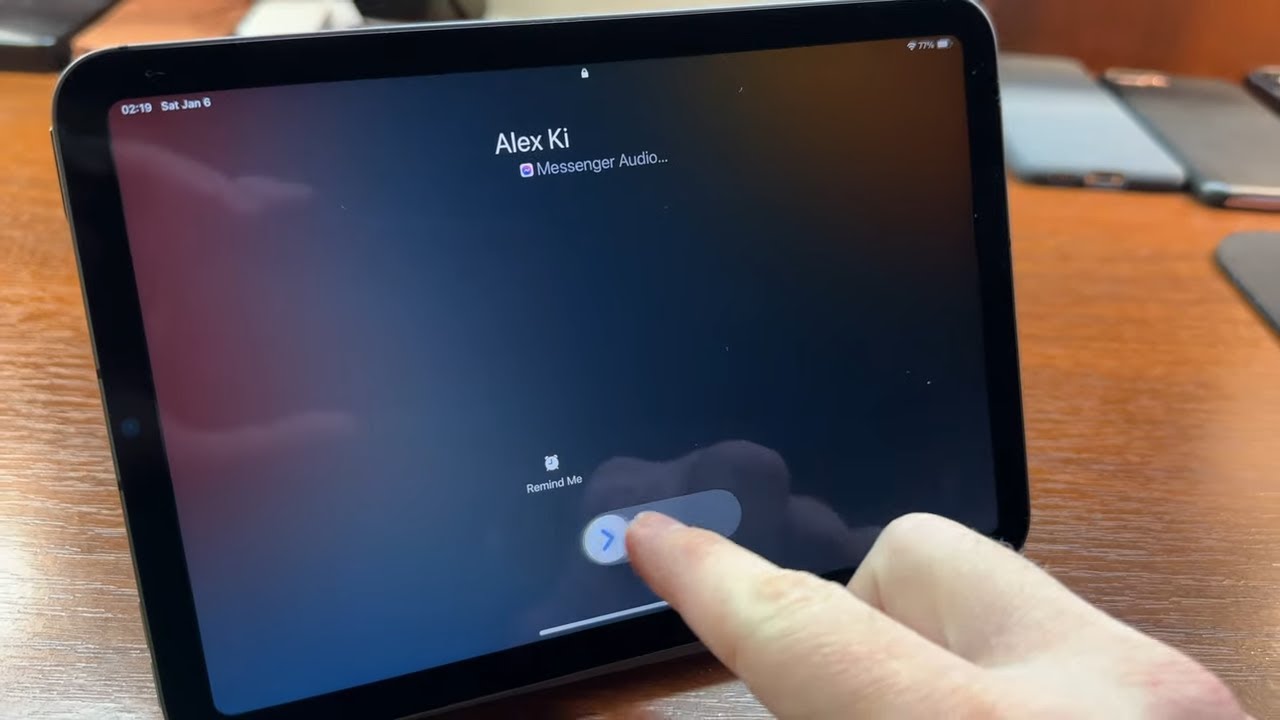 iPad Mini 6 2021 FaceBook Messenger Incoming Call in Moft Snap Tablet ...