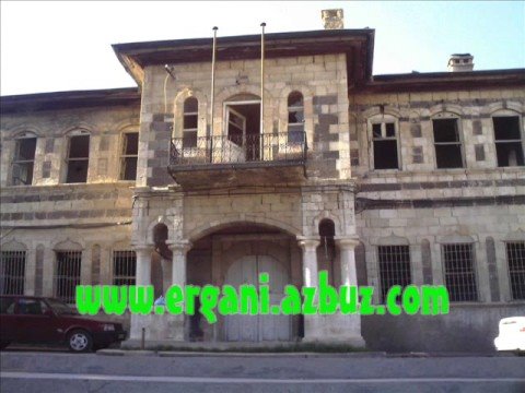 erganili şair mustafa üzülmez  kendi sesinden