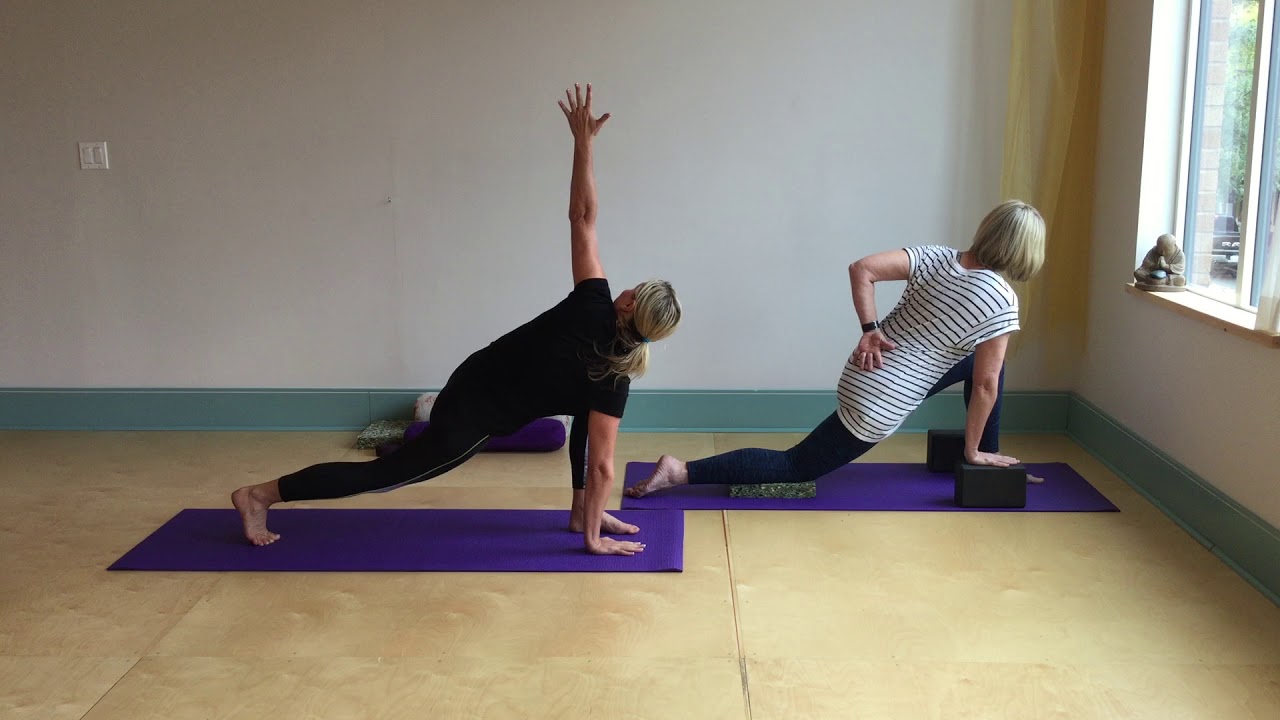 Revolved low lunge pose - YouTube