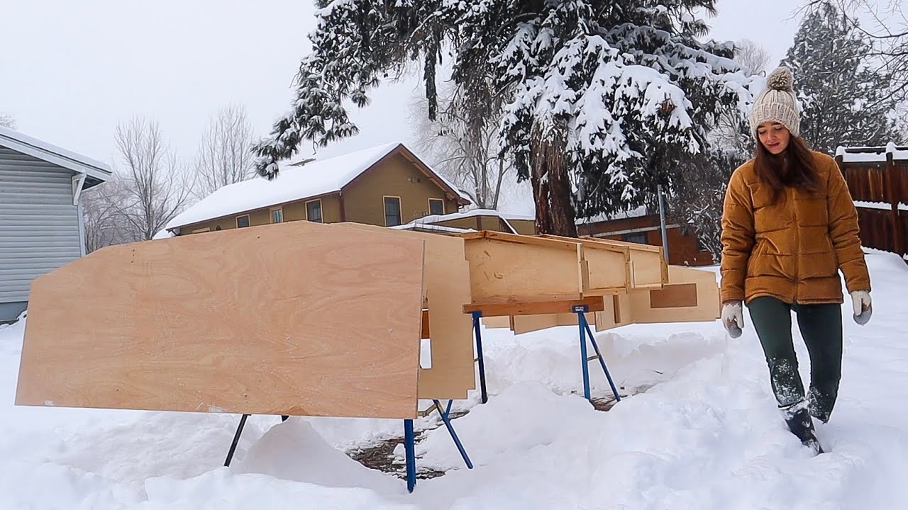 Building a hull in a snowstorm (a dummy's attempt at a house boat build ...
