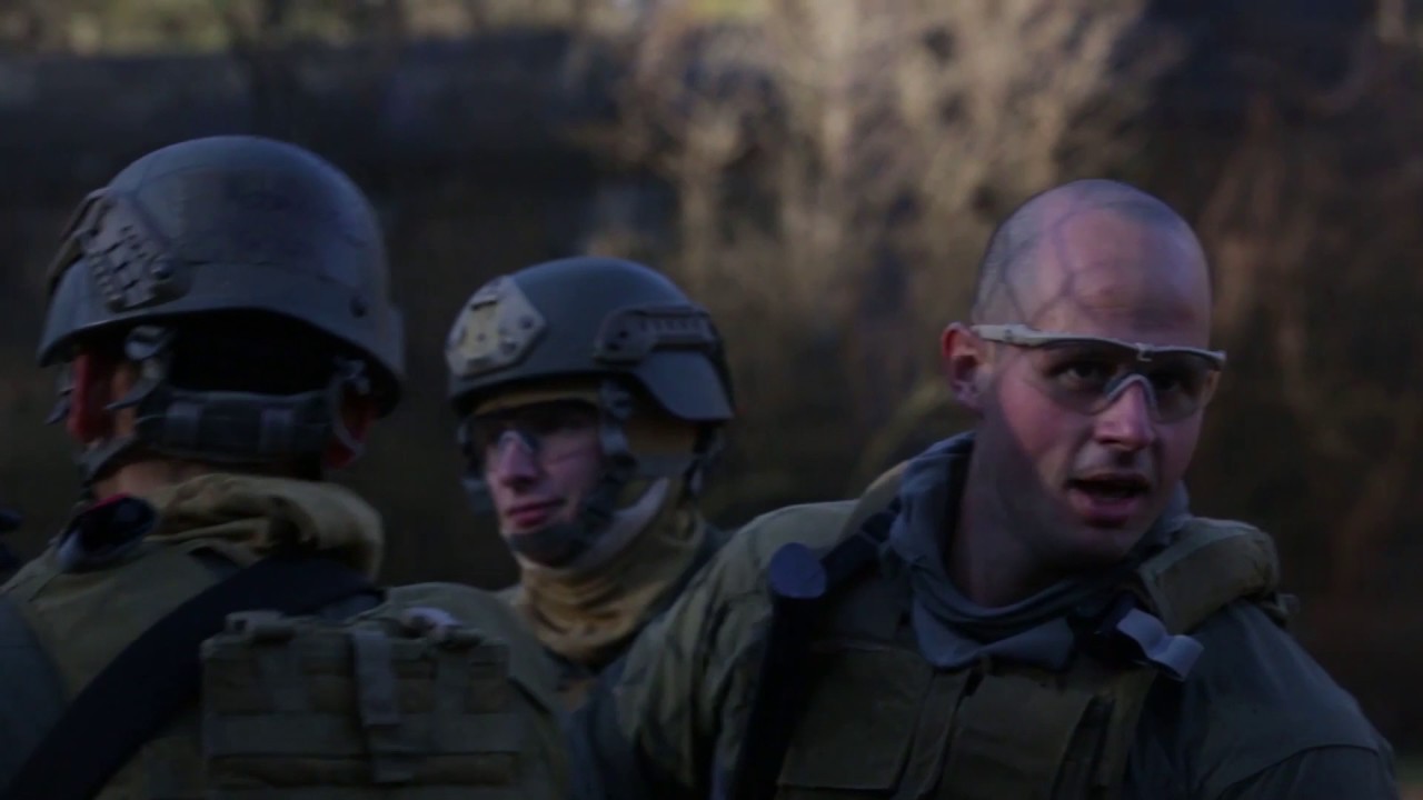 Marines Conduct Methods of Entry Course - YouTube