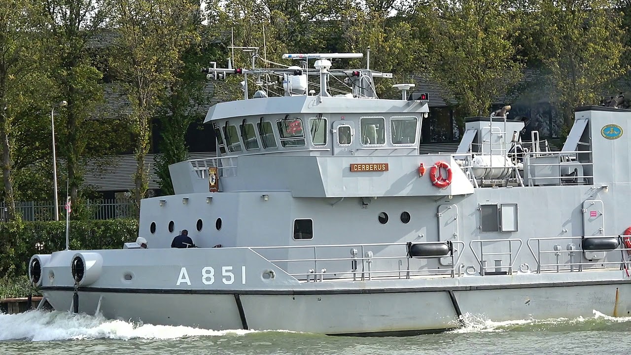 ⛴ 'CERBERUS' duikvaartuig van de Koninklijke Marine, A851 - YouTube