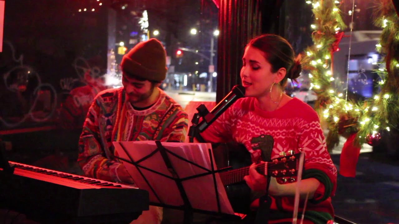 Avery Segapeli- All I Want for Christmas cover (by Mariah Carey) - YouTube