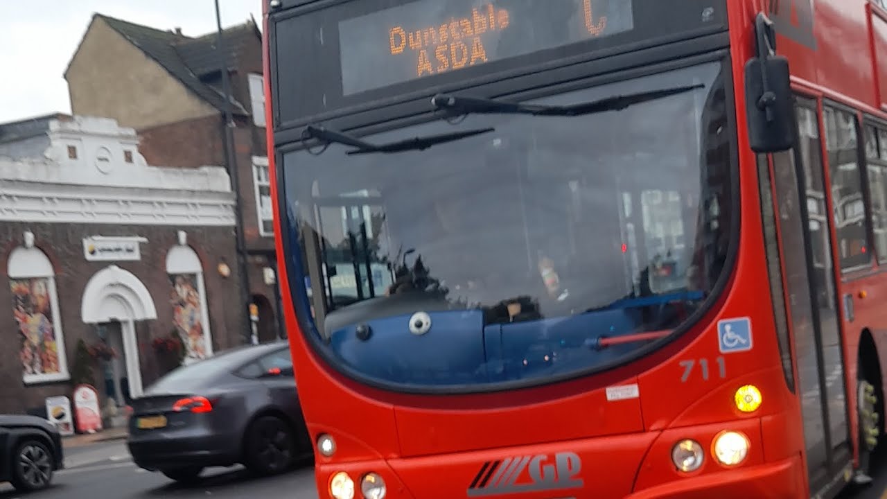 * new bus * 711 on rute c - YouTube