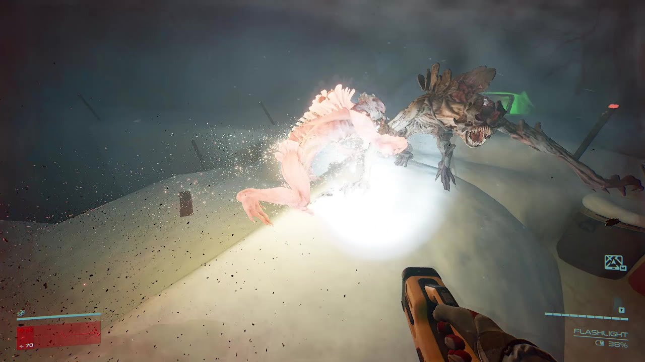 Level Zero Extraction - Lone Merc Survivor being hunted and trapped by 2 Aliens for 10 min ...