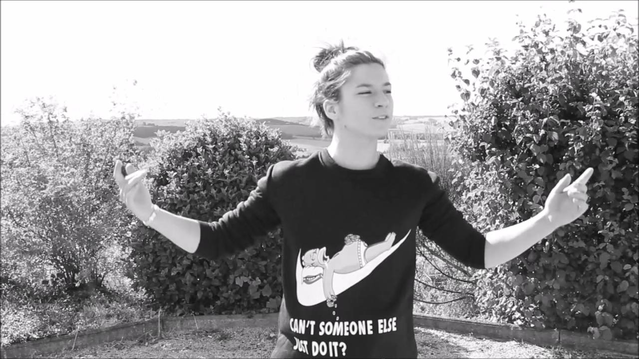 JENM'S - A l'heure de mon époque (CLIP OFFICIEL) - YouTube