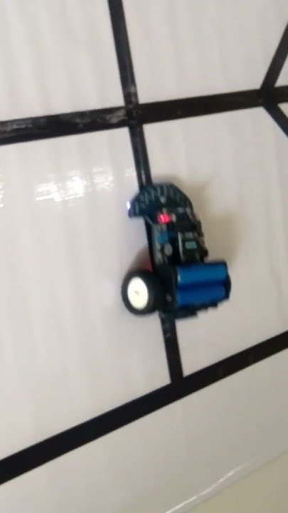 Uji Coba Robot Arduino Line Follower - YouTube