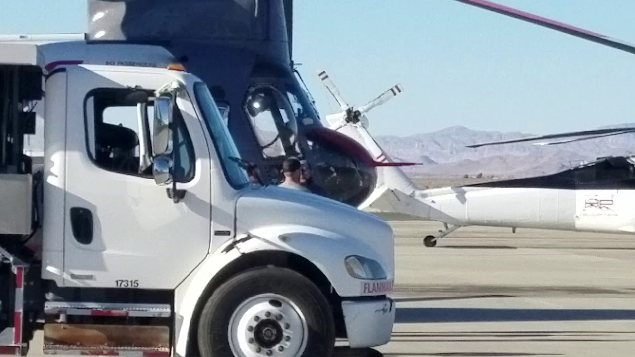 Firefighting Aircraft Departs Fox Field In Lancaster, California - YouTube