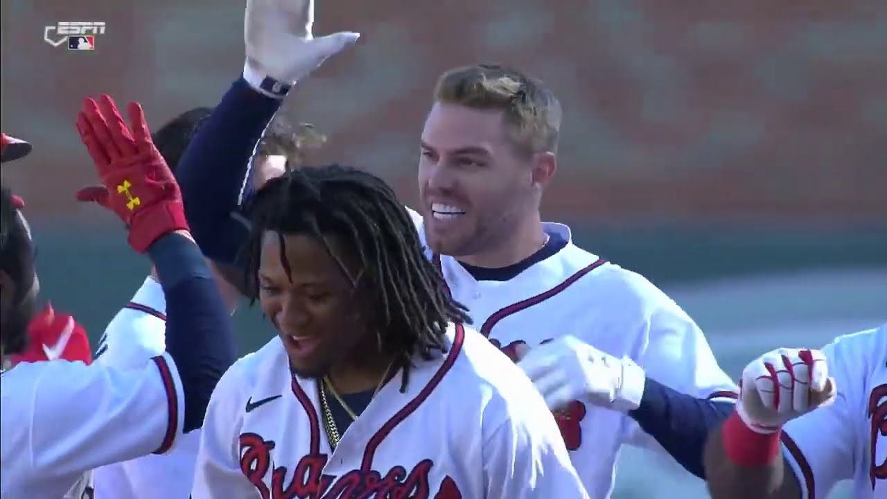 Freddie Freeman WALK OFF Hit vs Reds In Game 1, MLB Playoffs 2020 - YouTube
