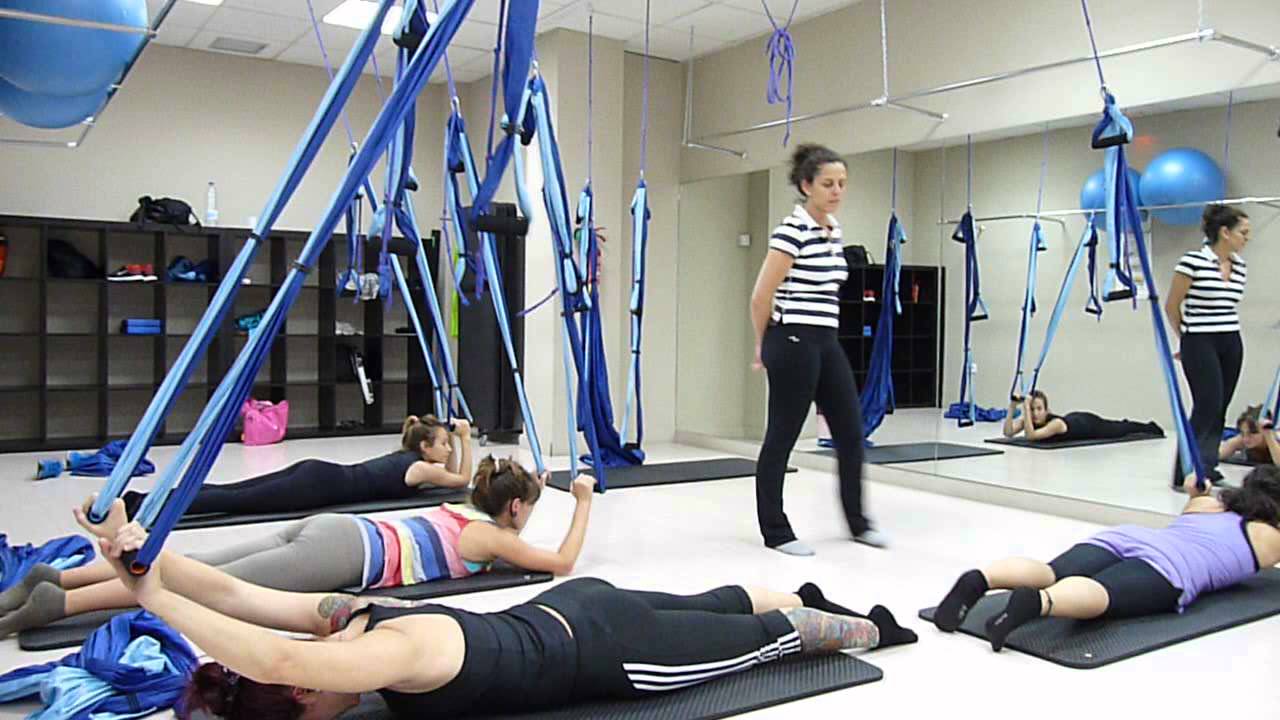 Pilates Aéreo Con Sportswingstyle Ejercicios De Extensión De Columna