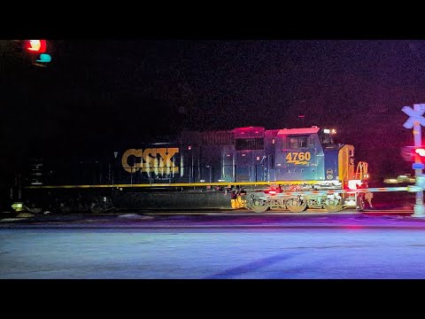 CSX 4760 Leads I045 Through Dover Florida! - YouTube
