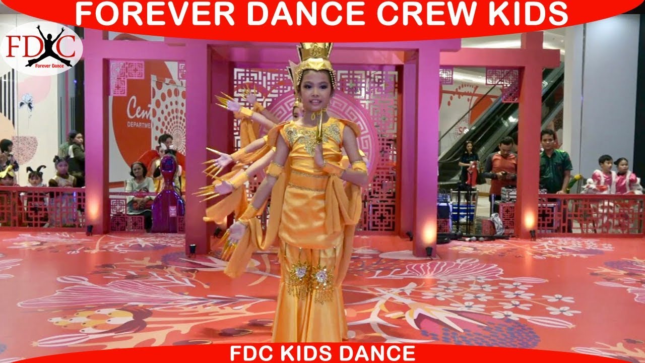 THOUSAND HANDS DANCE TARIAN TANGAN SERIBU - FDCkids - YouTube