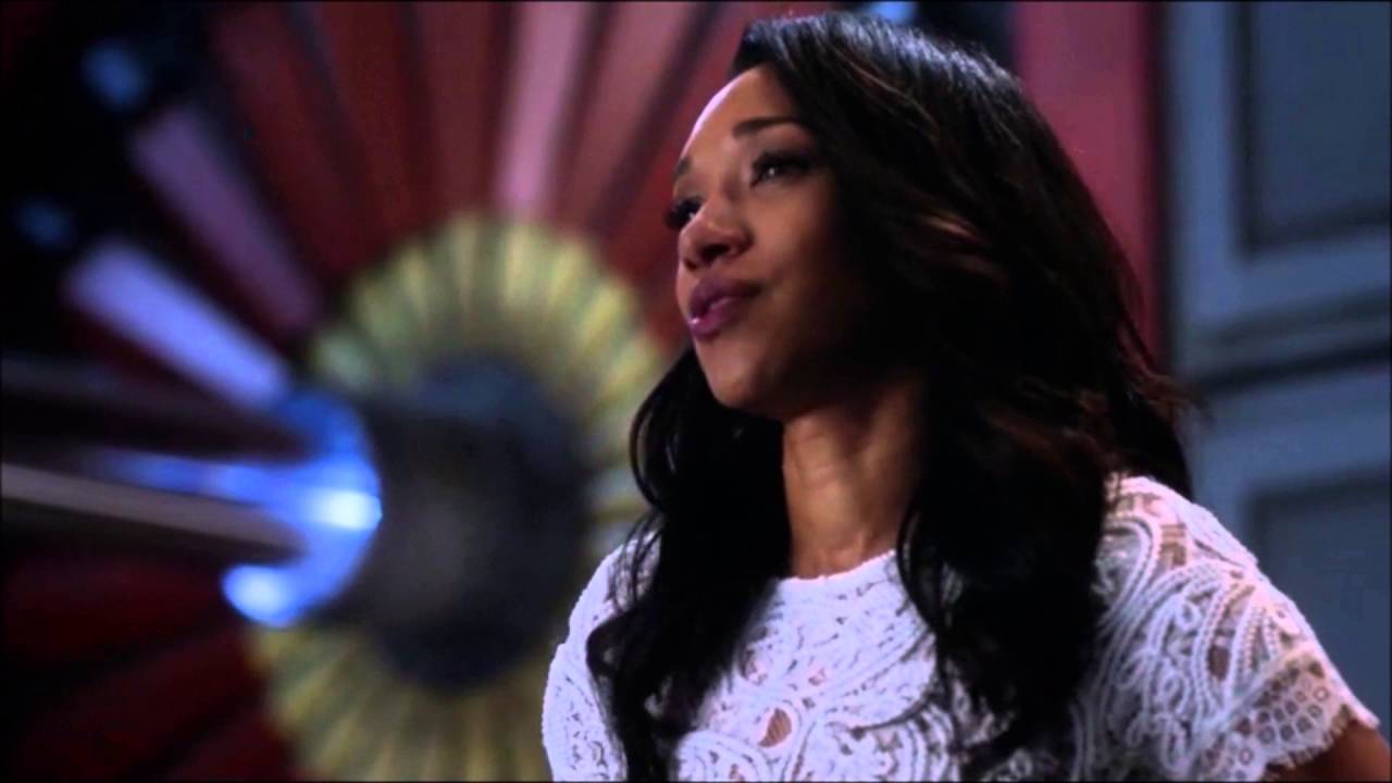 The Flash 2x20 | Iris confesses her feelings for Barry - YouTube