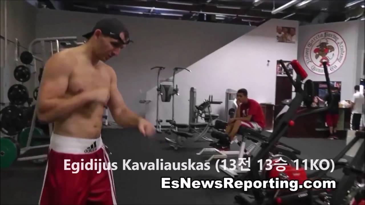 Professionals training with TAP BALL - YouTube